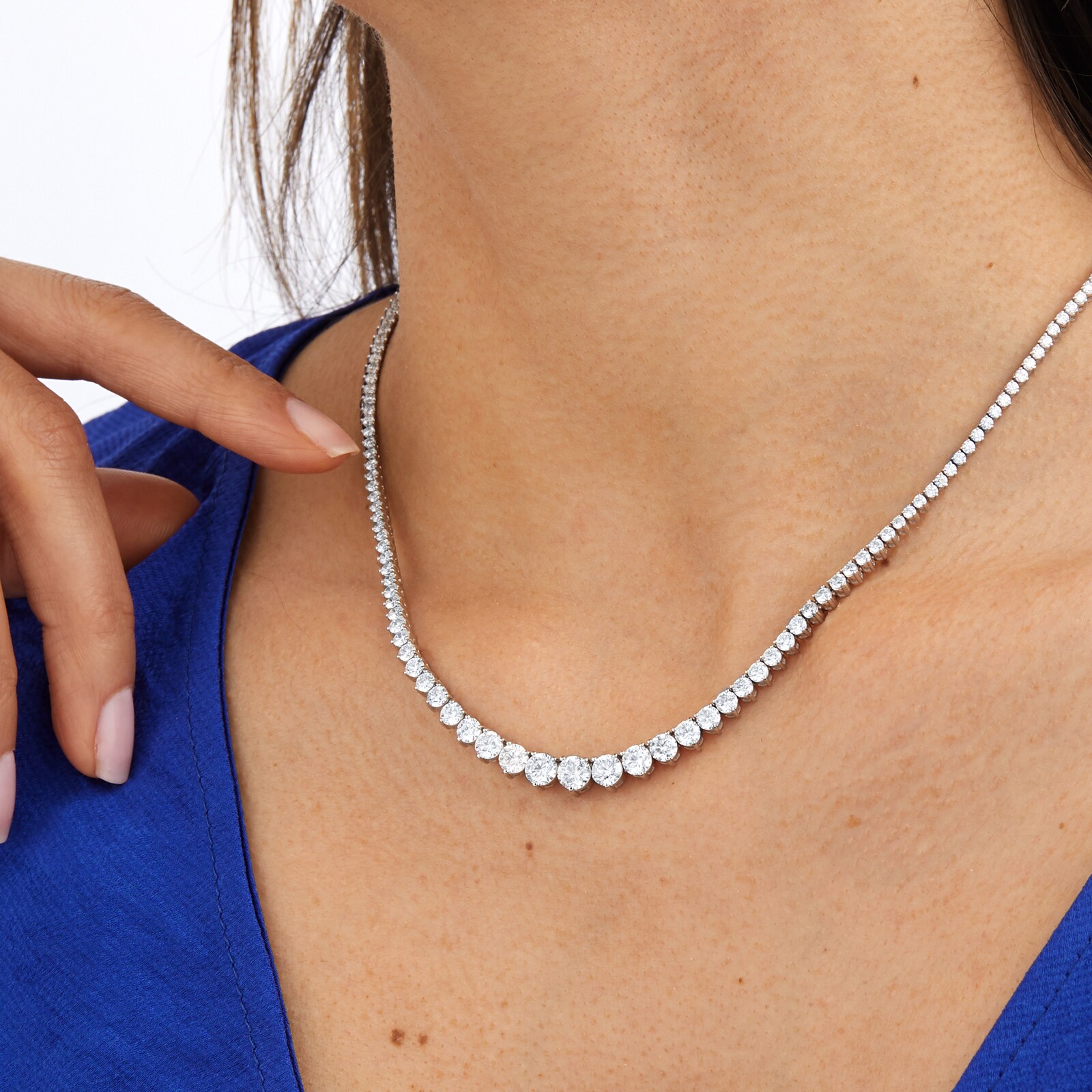 Mappin & Webb 18ct White Gold 10.17cttw Diamond Graduated Line Necklace ...