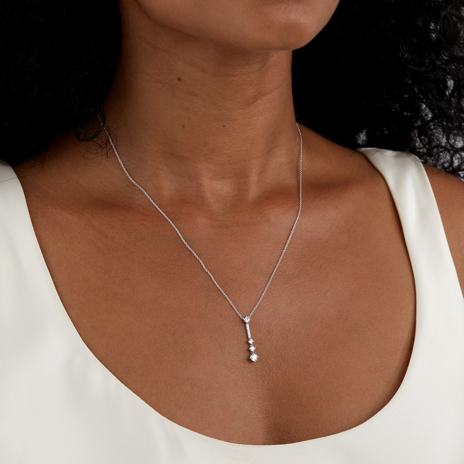 Goldsmiths 18ct White Gold Linear Drop Pendant NA4472DS18KW | Goldsmiths