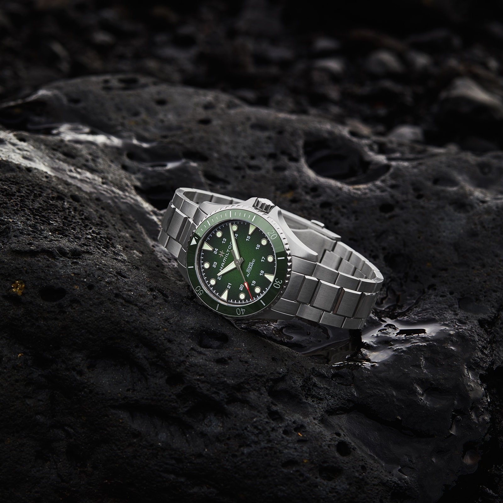 Hamilton Khaki Navy Scuba 43mm Mens Watch H82525160 | Goldsmiths