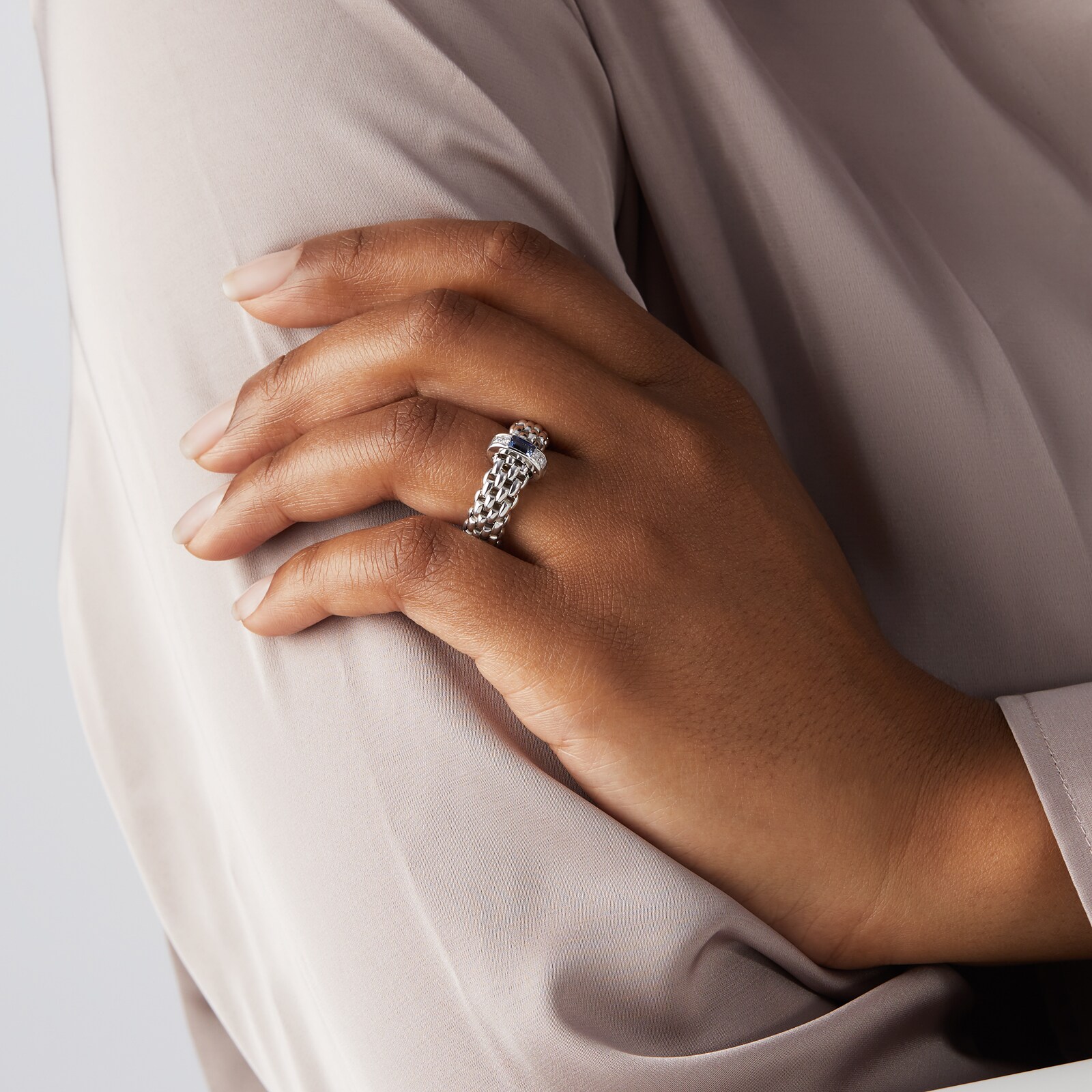 Fope 18ct White Gold Vendome Flex'it Sapphire & 0.04cttw Diamond Medium ...