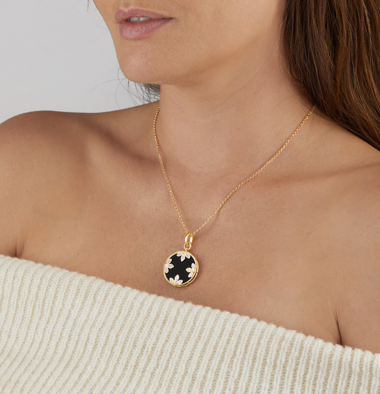 Roberto Coin Venetian Medallion 18ct Yellow Gold Black Jade & 1.66ct ...